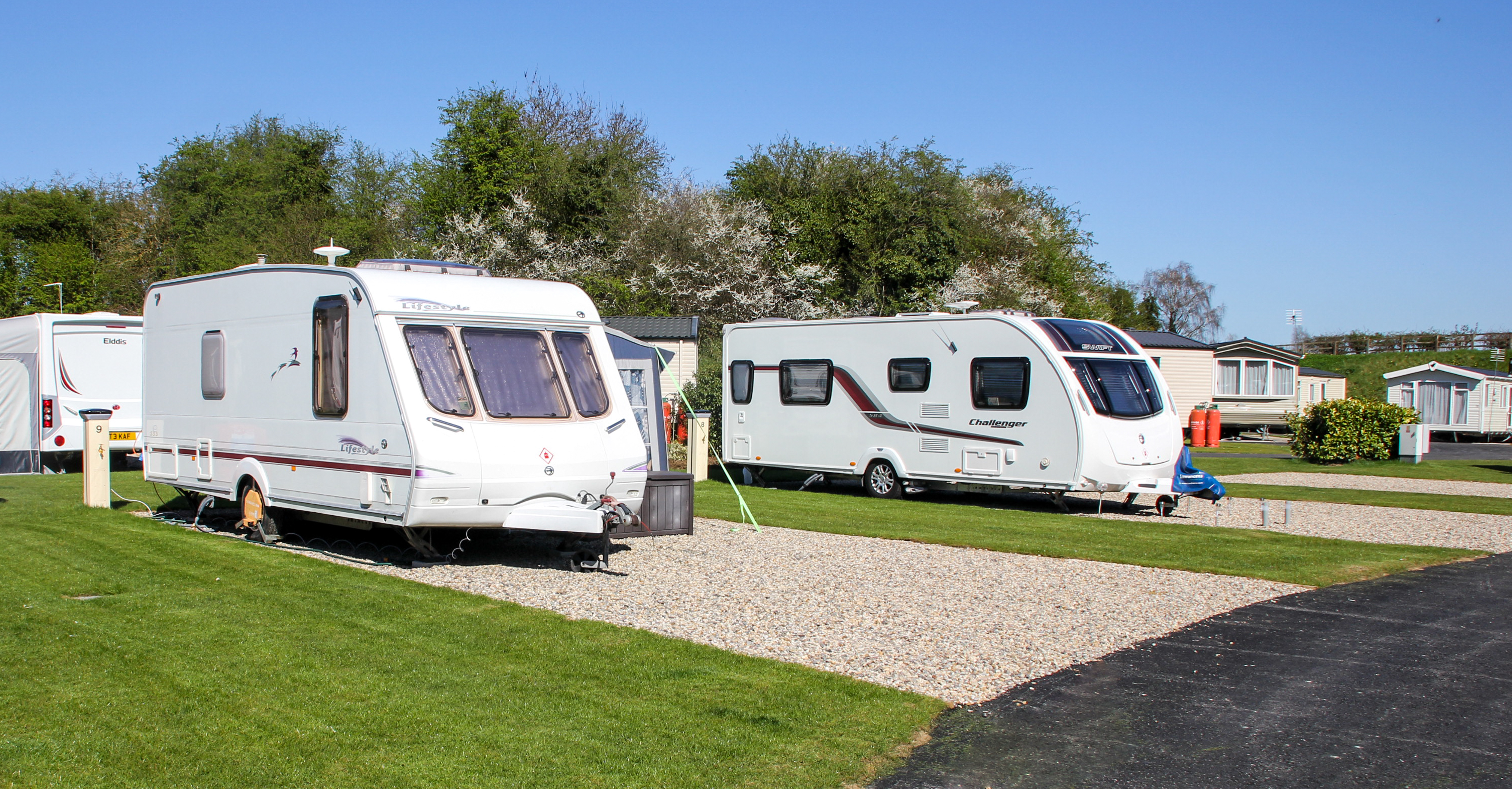 Touring Holidays & Motorhomes - Crows Nest Holidays